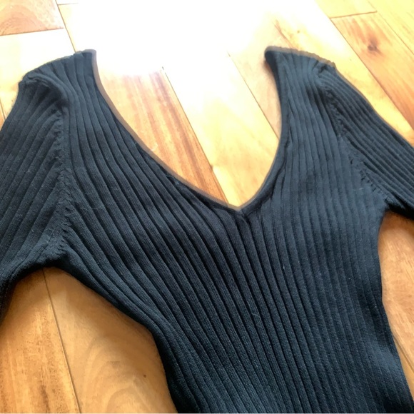 Hera Collection | Dresses | Hera Black Vneck Ribbed Knit Long Sleeve ...